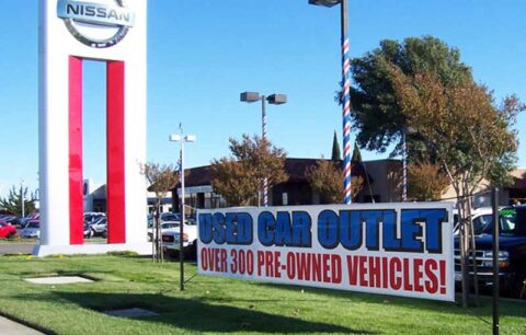 How to Design Eye-Catching Retail Displays That Drive Sales